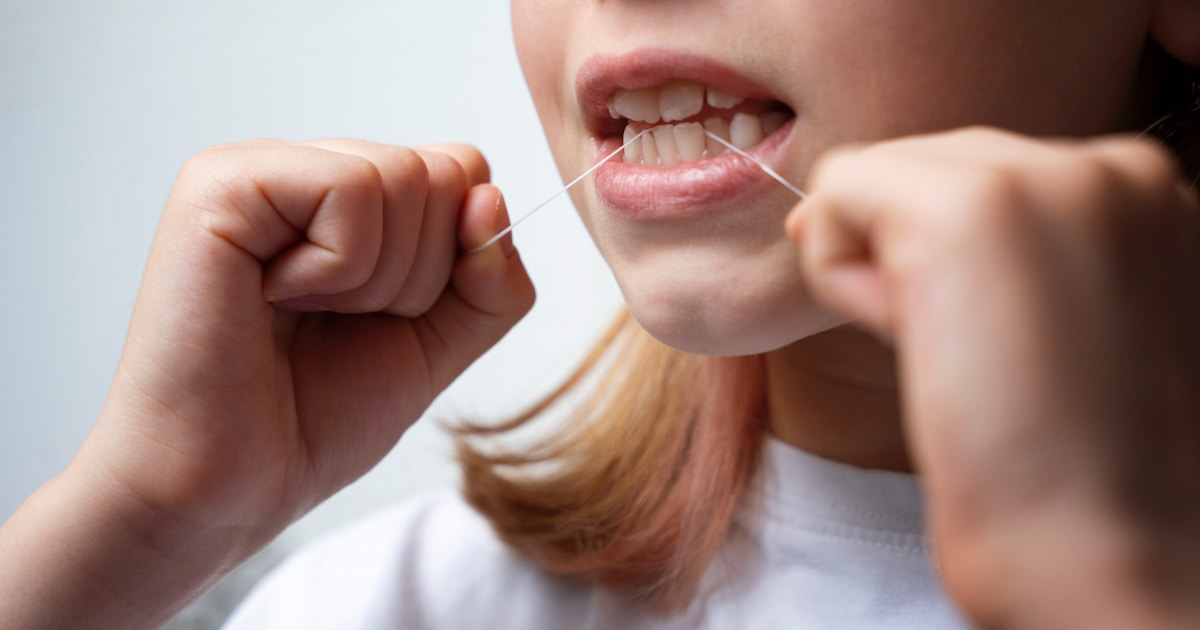 When Should Kids Start Flossing | Toronto Parent Guide