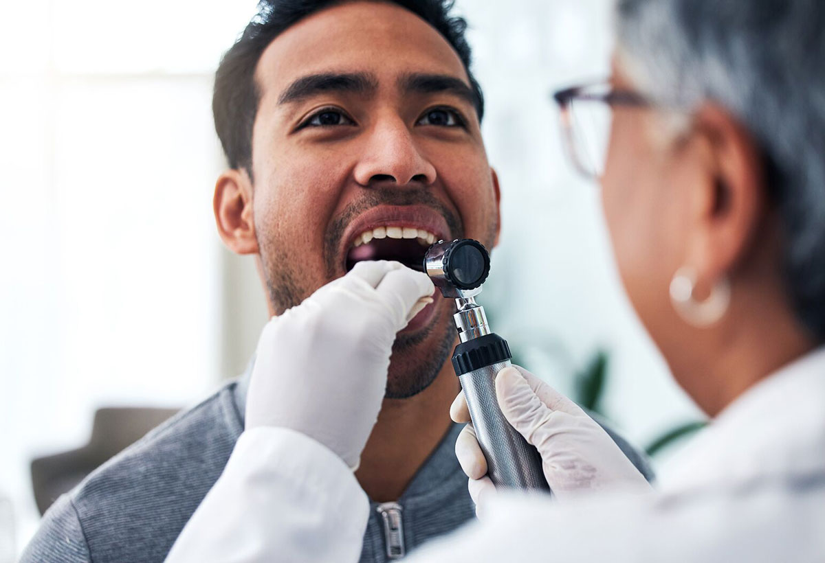 Oral Cancer Screening in Toronto | Early Detection & Care